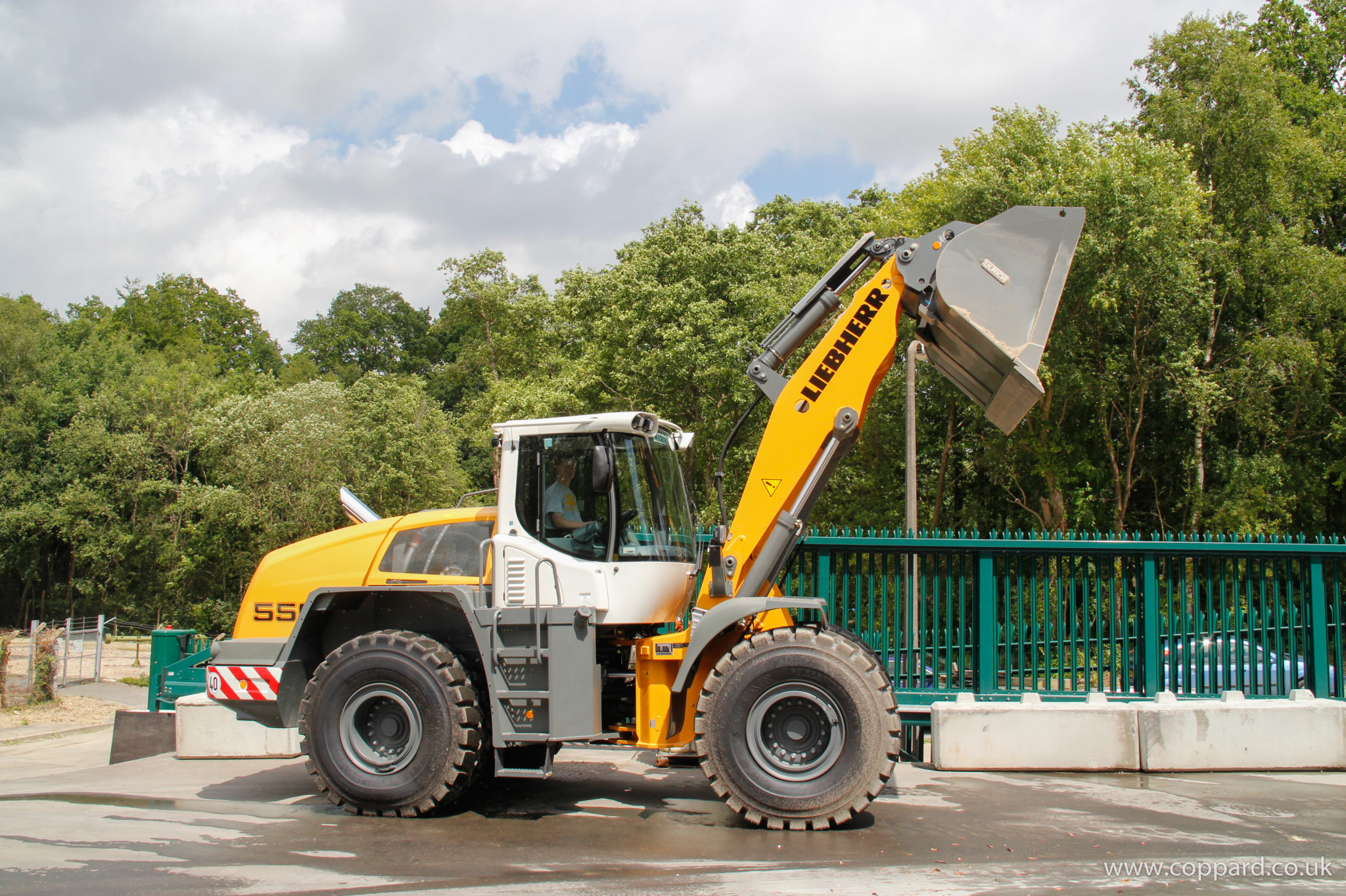 Liebherr L556 Loading Shovel - Coppard Plant Hire Ltd